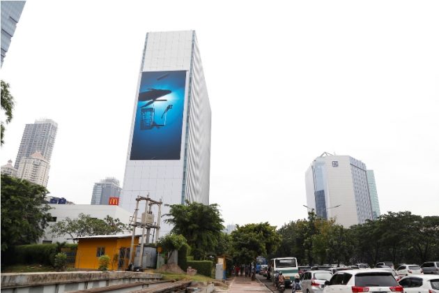 Samsung Hadirkan LED Outdoor Screen Panel Terbesar | Komite